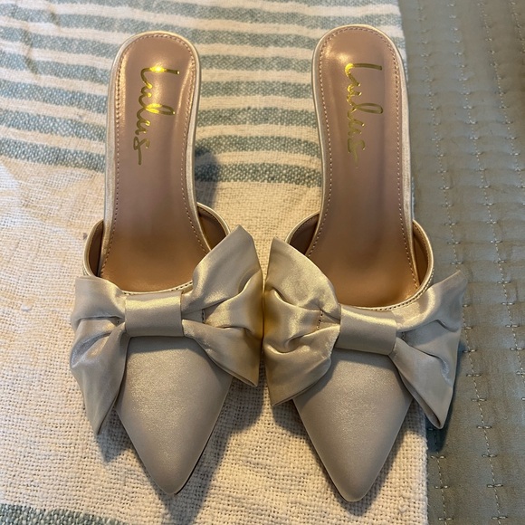 Lulus | Shoes | Lulus Lyle Bow Heels | Poshmark